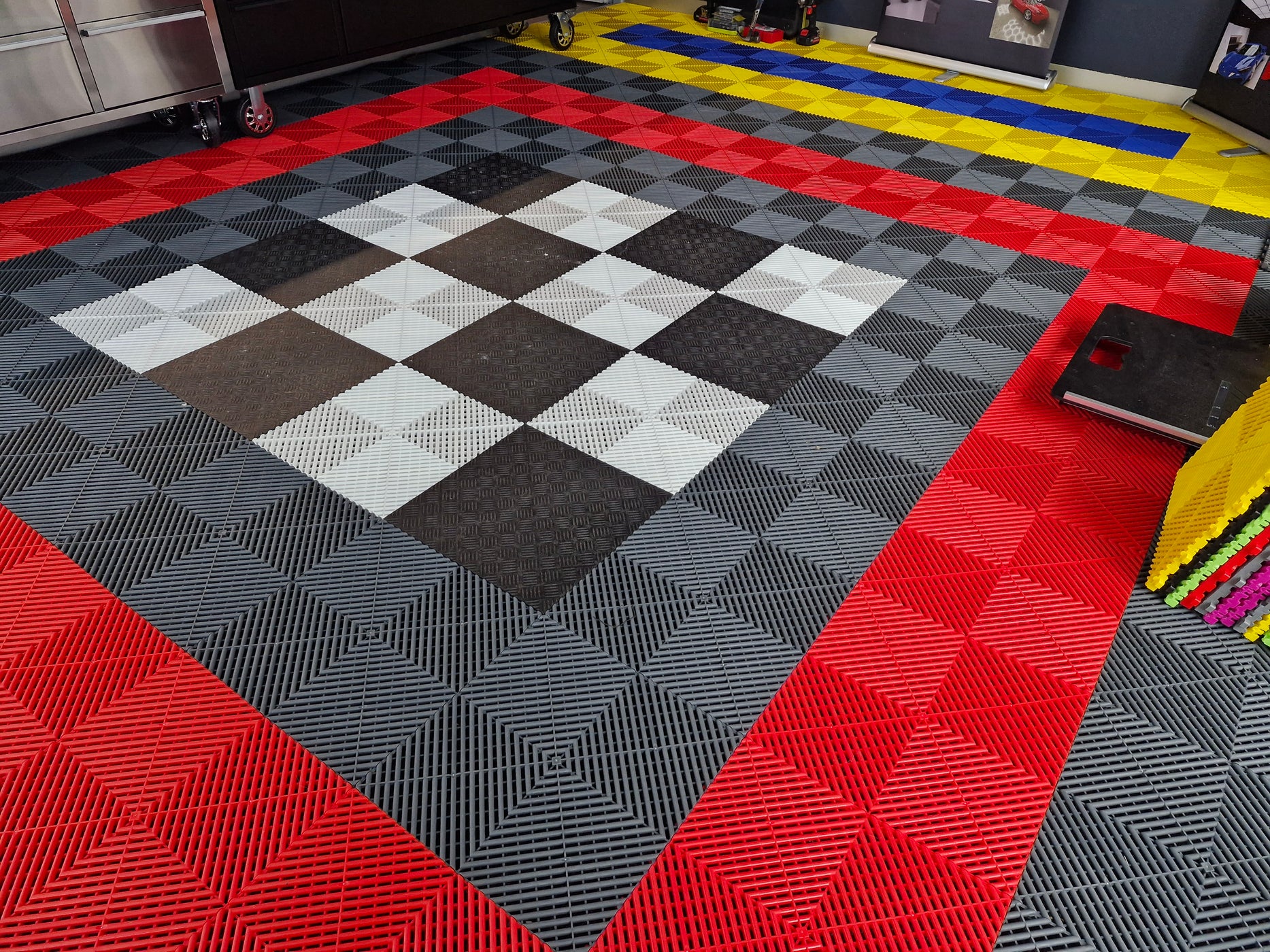 Premium Modular Interlocking Garage Flooring Tiles 600G | OMG Garage
