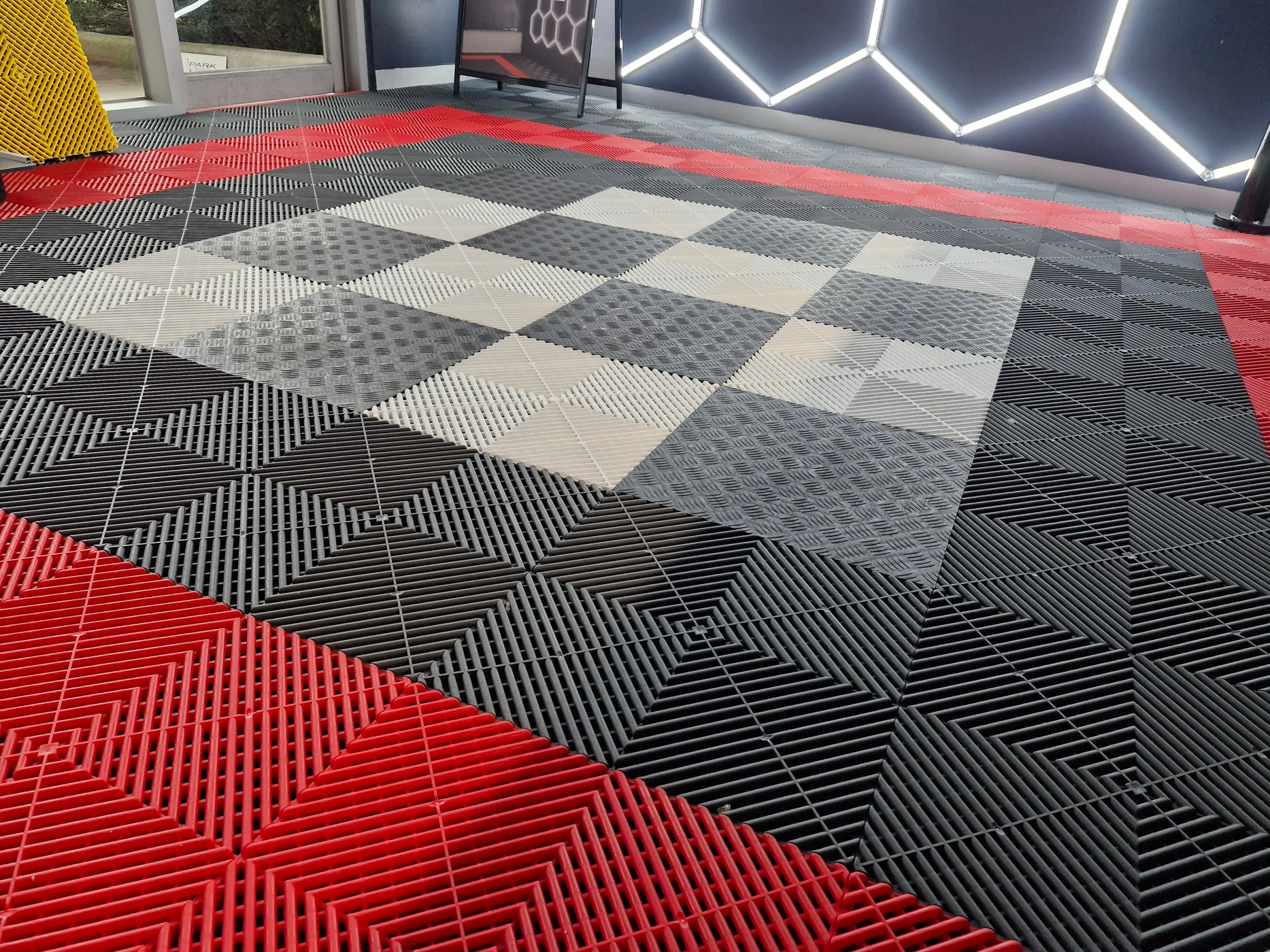 Premium Modular Interlocking Garage Flooring Tiles 600G | OMG Garage